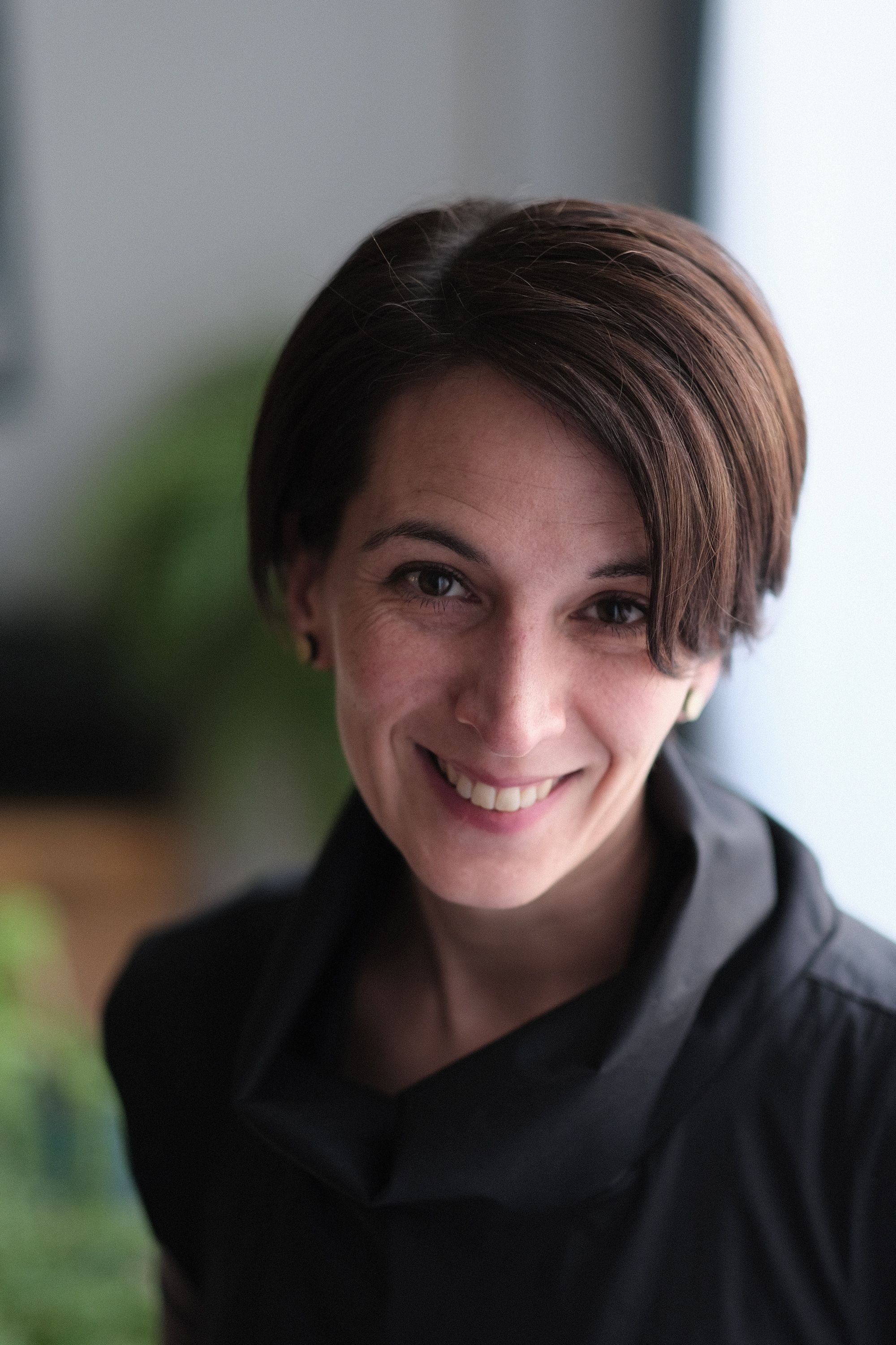 Amanda Wakaruk – OPEN SHELF